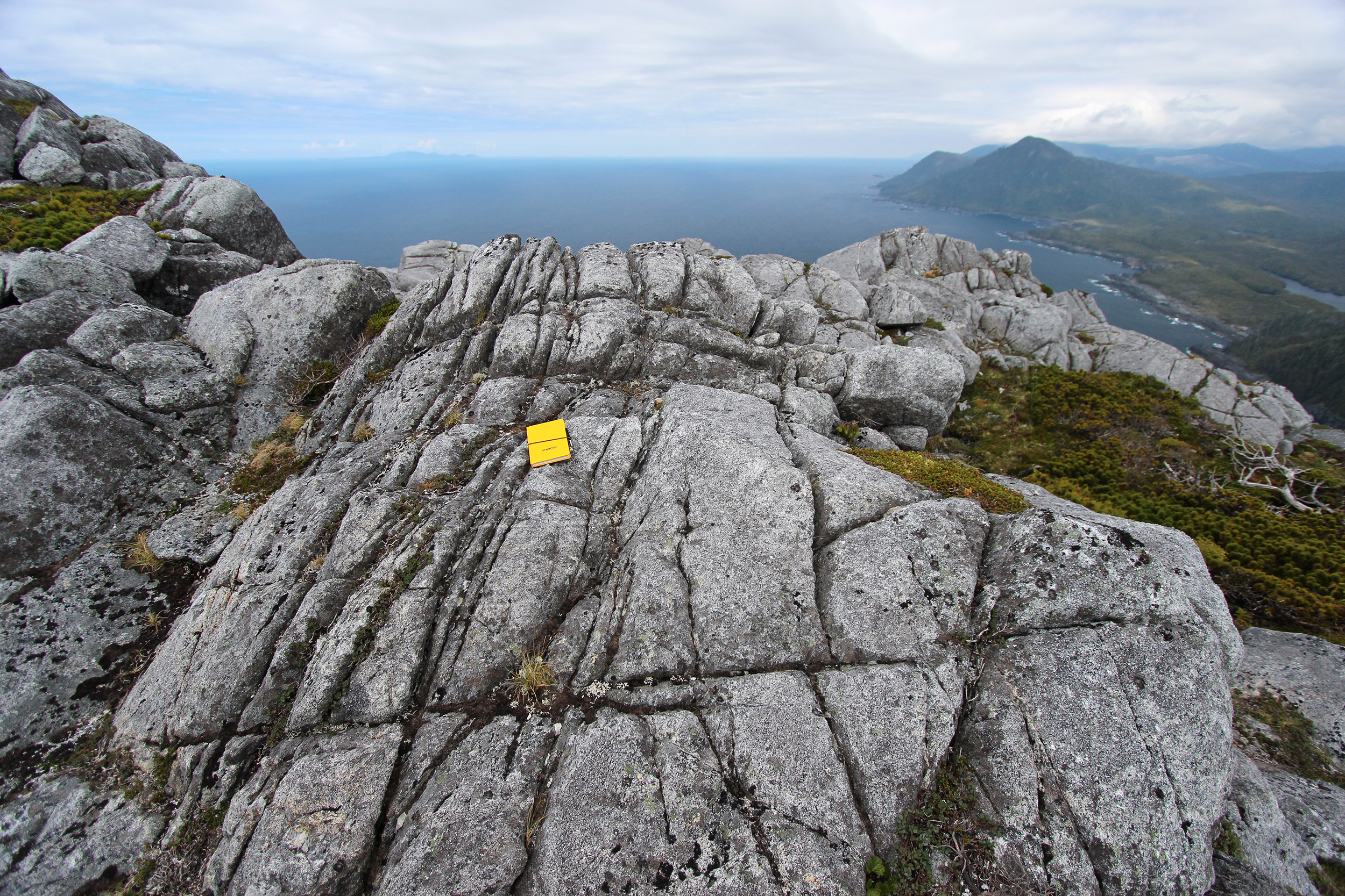 In ancient boulders, new clues about the story of human migration to ...